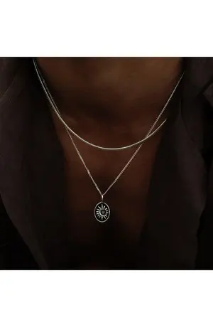 TWOJEYS Midnight Pendant Necklace