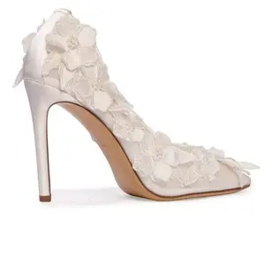 ANNE BARGE La Rose Pump