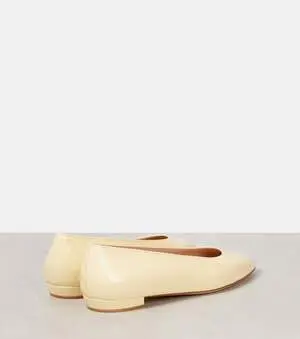 GIANVITO ROSSI Amelia 15 Leather Ballet Flats - Beige