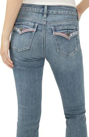 SILVER JEANS CO. Elyse Capri Jeans