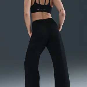 Nike 24.7 Impossiblysoft Dri-fit Pants