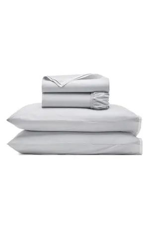BOLL & BRANCH Framed Percale Sheet Set - Sky/white