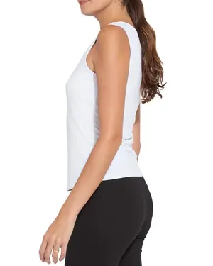 Lyssé Essential V-neck Shell