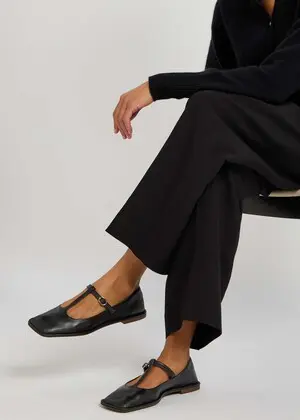 THE ROW Leather Mary Jane Flats - Black