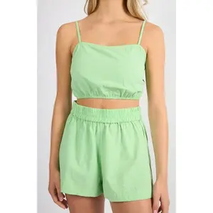 Viens Avec Moi Cropped Tops