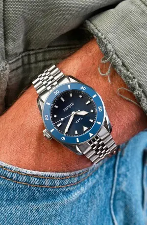 VAER Dive Watch - Navy/bracelet