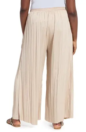Lyssé Pleated Wide Leg Satin Pants