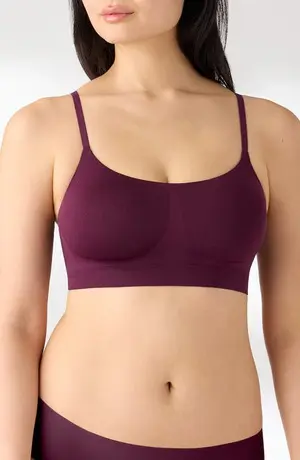 TRUE & CO Soft Form Square Neck Wireless Bra Wine Stain
