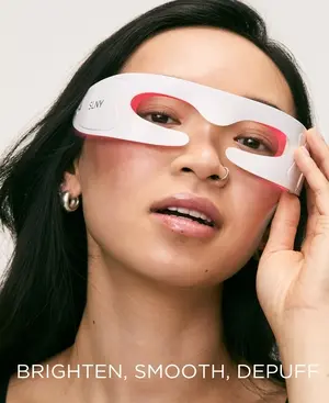 SOLARIS LABORATORIES NY Solaries Laboratories Ny Led Light Therapy + Targeted Vibration Eye Rejuvenation Device - White
