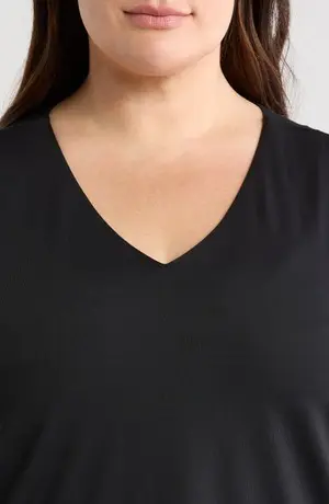 Lyssé Cool-fresh™ Jersey V-neck Tank - Black