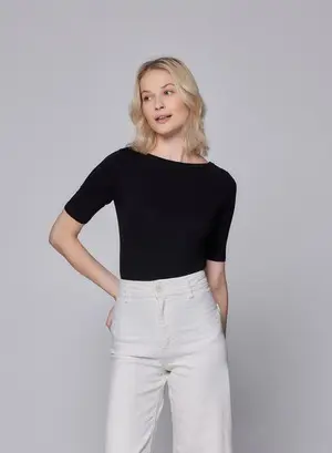 Majestic Filatures Soft Touch Elbow Sleeve Crewneck - Noir