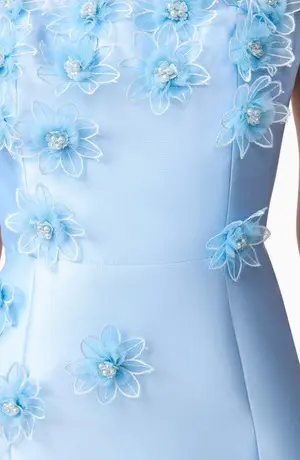 ELLIATT Elder 3d Floral Dress - Light Blue