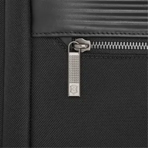 VICTORINOX Mythic Crossbody Bag