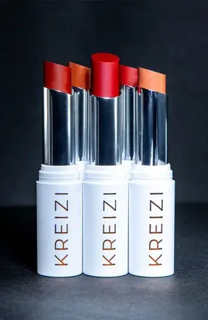 KREIZI BEAUTY Moisturizing Creme Lipstick - Apricot Callie