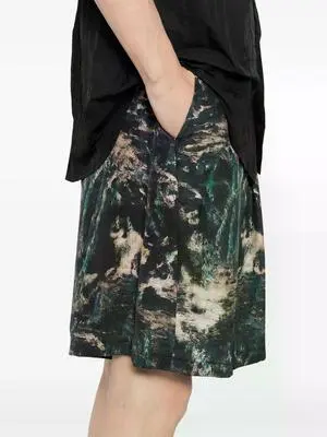 TAAKK Graphic-printed Shorts - Black