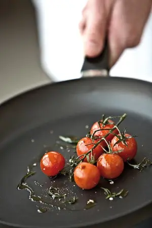 SCANPAN Classic 2 Piece Fry Pan Set, 8" & 10.25