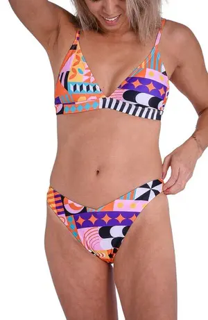 OOSC Endless Summer V-cut Bikini Bottoms - Multi