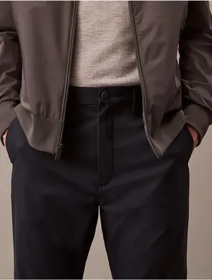 Calvin Klein Modern Stretch Chino Pants - Navy