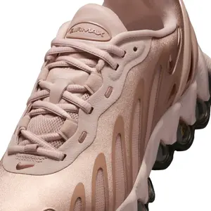 Nike Air Max Dn8 Sneakers