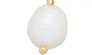 ST. MORAN Freshwater Pearl Toggle Necklace