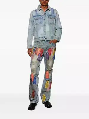 WHO DECIDES WAR Patch Arched Repaired Jeans