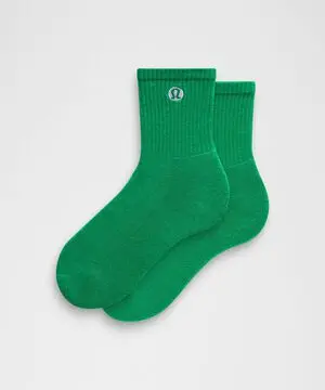 Lululemon Daily Essential Quarter Socks Raceway Green