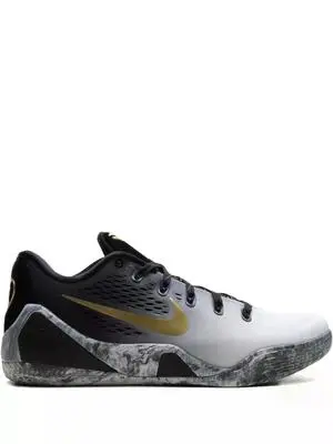 Nike Sneakers - Black