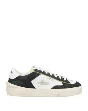 STRYPE Leather Low-top Sneakers