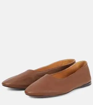 THE ROW Awar Leather Ballet Flats - Brown