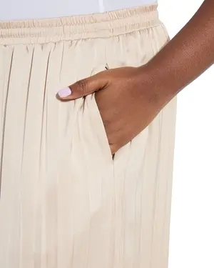 Lyssé Packable Pleated Palazzo Pants