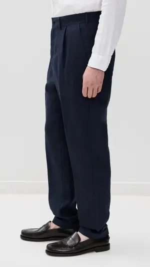 ALEX MILL Standard Pleated Linen Pants - Navy