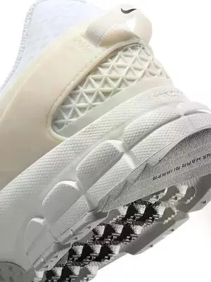 Nike Zoom Vomero 5 Sneakers - White