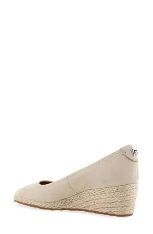 Aerosoles Roma Wedge Pump - Stone Suede