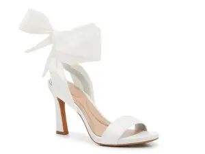 KELLY & KATIE Nylani Sandal - White