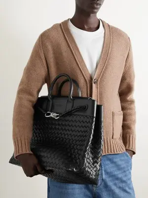 Bottega Veneta Andiamo Large Intrecciato Leather Messenger Bag - Black