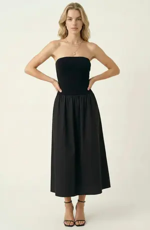 MODENAIRE Strapless Smocked Bodice Midi Dress With Pockets