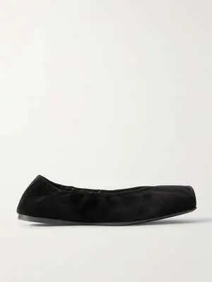 Black Shoes