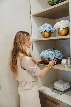 COCOBELLA Auden Realtouch Hydrangea Arrangement