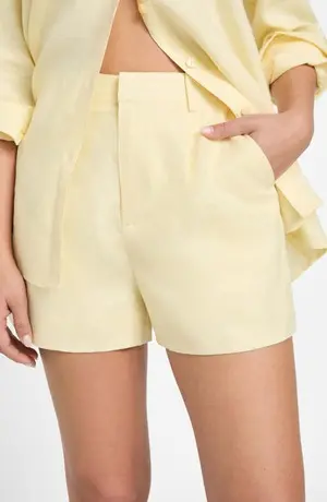 Guess Tailored Linen Shorts - Cotton Yellow