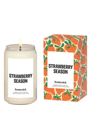 HOMESICK Strawberry Season Candle - Natural