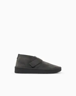 Giorgio Armani Suede Chukka Boots - Grey