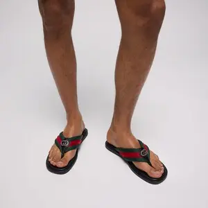 Gucci Thong Sandal With Interlocking G Fabric - Black