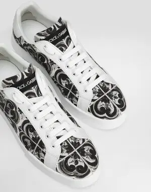 Dolce & Gabbana Majolica-print Portofino Light Strobel Sneakers - Multicolor