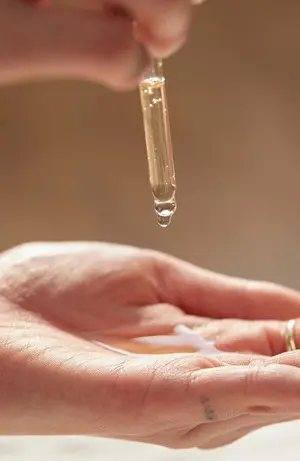 SHAISHAISHAI Caffeine Shot Blemish Toning Serum