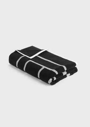 TOTEME Monogram Beach Towel Black/tofu