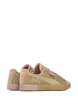PUMA Clyde Pre-game Runway Sneakers