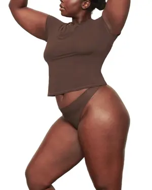 SKIMS Fits Everybody Short Sleeved Tee - Cocoa