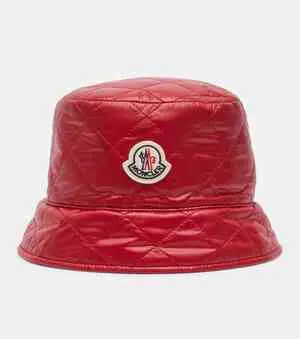 Moncler Logo Quilted Bucket Hat - Red