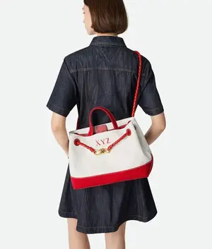 Bottega Veneta Bi-color Top-handle Bag With Sliding Cross-body Strap - White/red