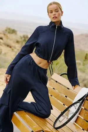 Alo Yoga Linen Getaway Cargo Wide Leg Pants - Navy